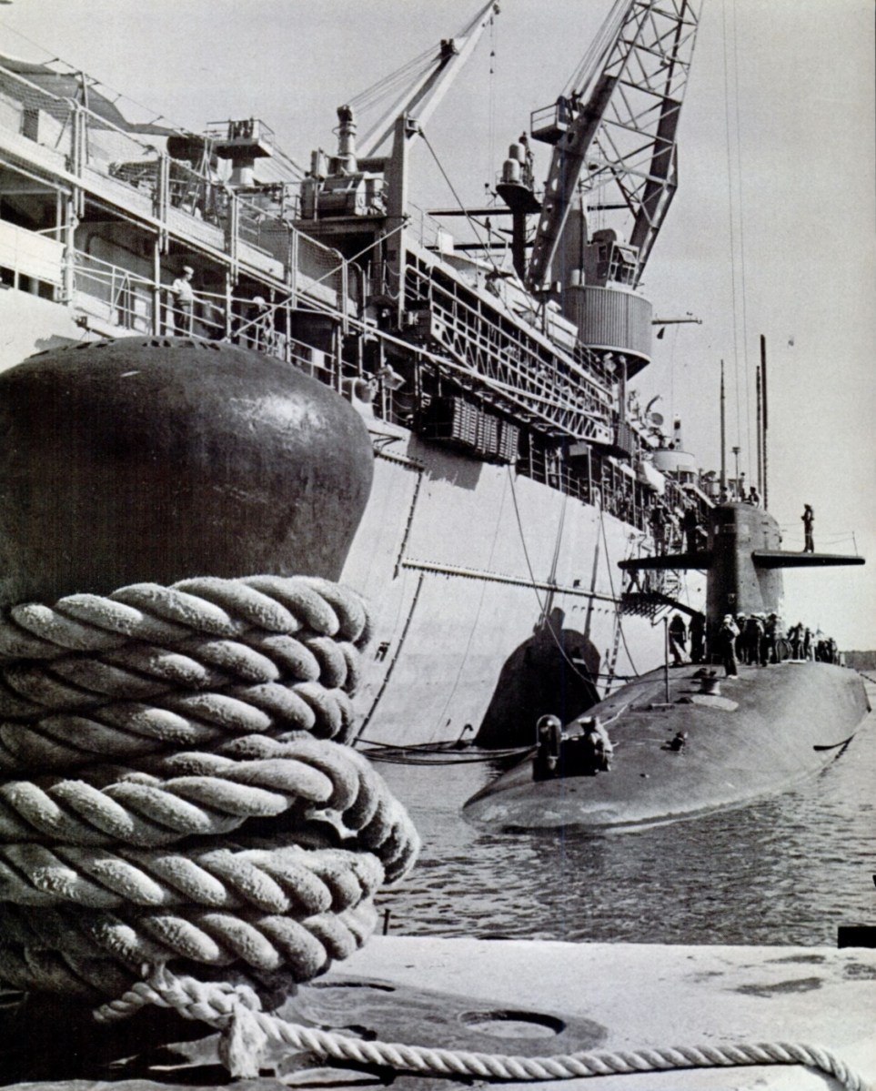 USS Hunley AS 31 – January 1971 – theleansubmariner