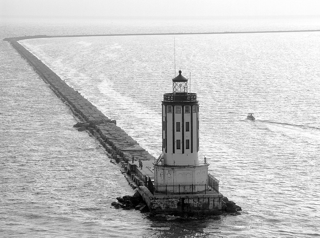 Telegraphic News Flash: Explosion Kills Three on Submarine S-37 ...